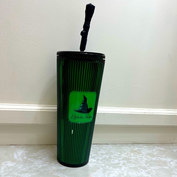 Starbucks | Kitchen | Nwt Starbucks Wicked Elphaba Tumbler Cup 224 ...